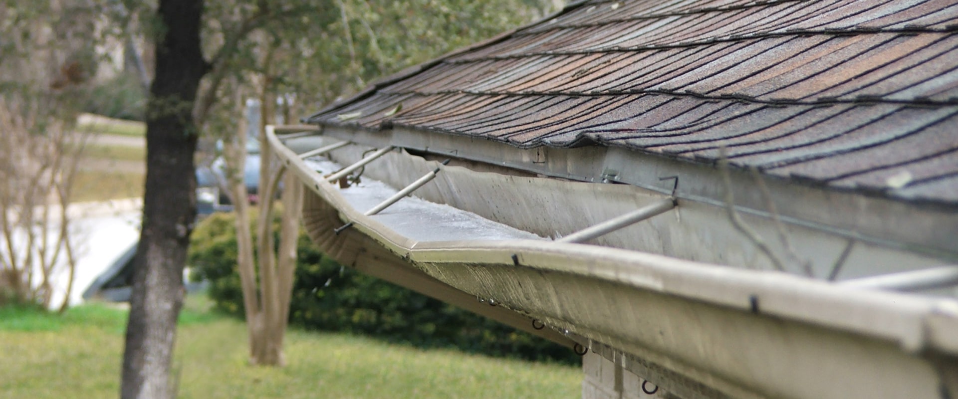 How to Install Gutters with the Right Slope